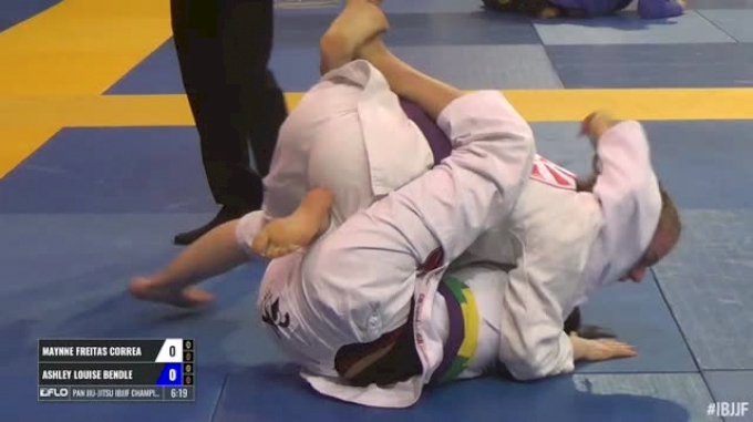 Maynne Freitas Correa vs Ashley Louise Bendle Pan Jiu-Jitsu IBJJF ...