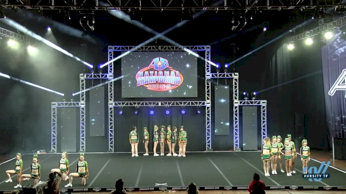 Iowa Elite Cheer - Cedar Rapids - Black [2017 Senior - Medium 2 Day 1 ...