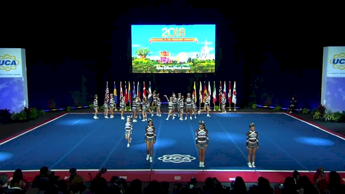 Step Ahead All-Stars - Starburst [2018 L3 International Junior Day 1] UCA International All Star ...