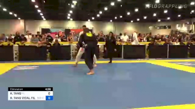 KEVIN TANG vs ROGER TANG VIDAL FILHO 2022 World Master IBJJF Jiu-Jitsu ...