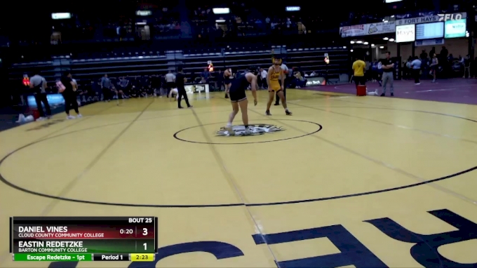 133 lbs Champ. Round 1 - Daniel Vines, Cloud County Community College ...