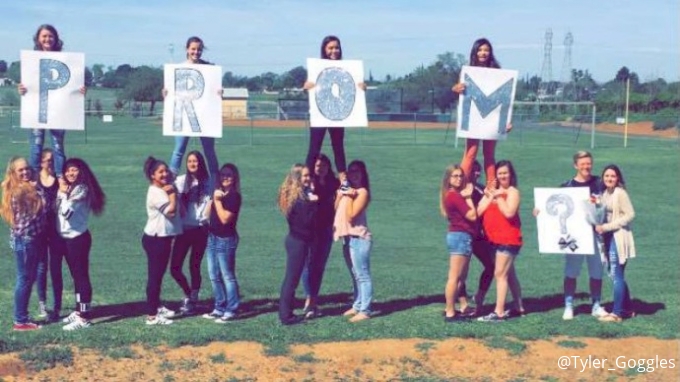 Best Cheer Prom-Posals Of 2017 - FloCheer