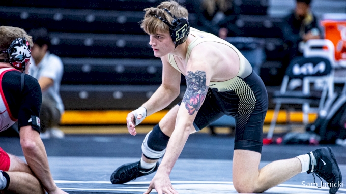 Purdue's True Freshman Joey Blaze Upsets #3 Peyton Robb - FloWrestling