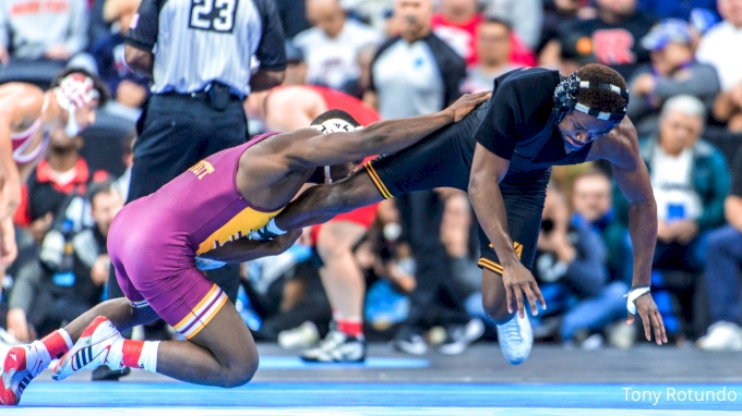 R32 157 lb, Jacori Teemer, Iowa vs Johnny Lovett, Central Michigan