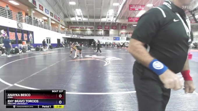136 lbs Champ. Round 2 - Anayka Besco, Iowa vs Eny Bravo Torcios ...