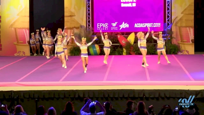 JMU Club Cheer - Competitive Cheer [2018 Collegiate--All-Girl--Large ...