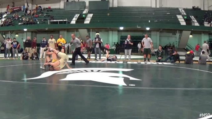 165lbs Finals Chad Welch (Purdue) vs. Logan Massa (UM)