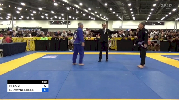 MAKOTO SATO vs DUSTIN DWAYNE RIDDLE 2023 World Master IBJJF Jiu-Jitsu ...