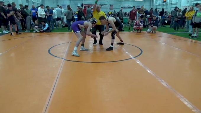 E-132 lbs Round Of 16 - Ricky Holmes, OH vs Cade Sands, NY