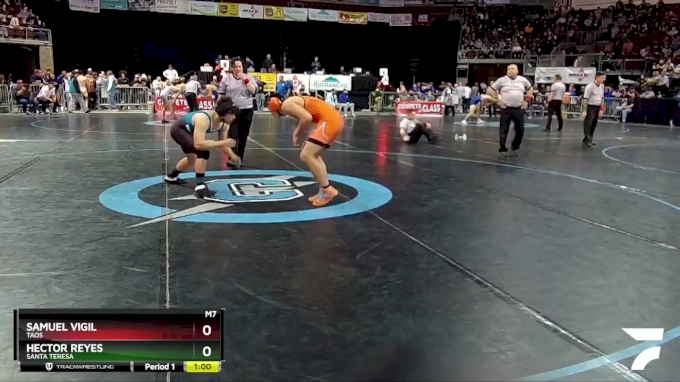 4A 152 lbs Cons. Round 1 - Samuel Vigil, Taos vs Hector Reyes, Santa Teresa