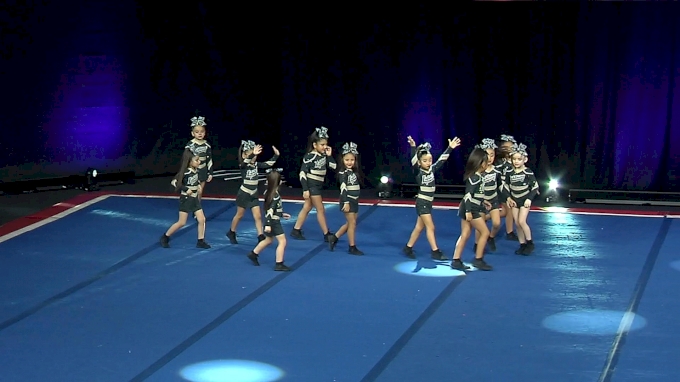 Lightning Elite Cheer - Mini Mist [2024 L1 Performance Rec - 6Y (NON ...