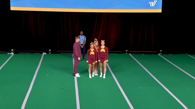 University of Minnesota - Ashley Weihs, Sydney Ertl, Peyton Reeder ...