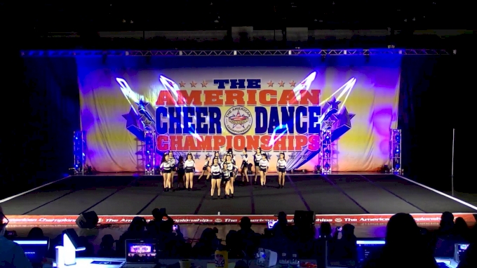 Lightning Elite Cheer - Hail Queens [2021 L3 Performance Recreation ...