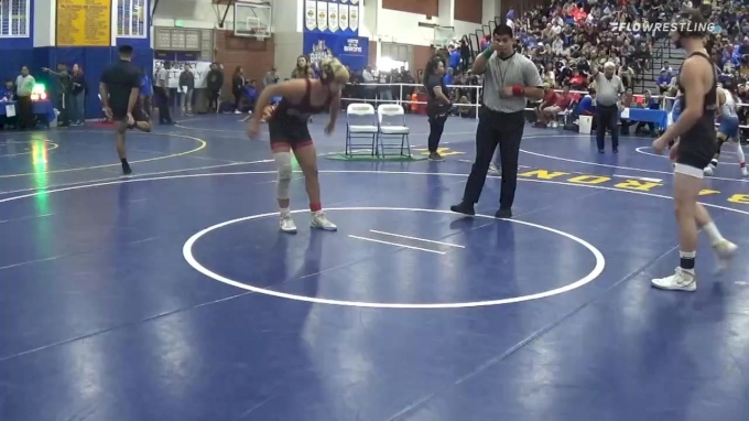 152 lbs Prelims - Damien Reyes, Hanford vs TJ McDonnell, Fountain Valley