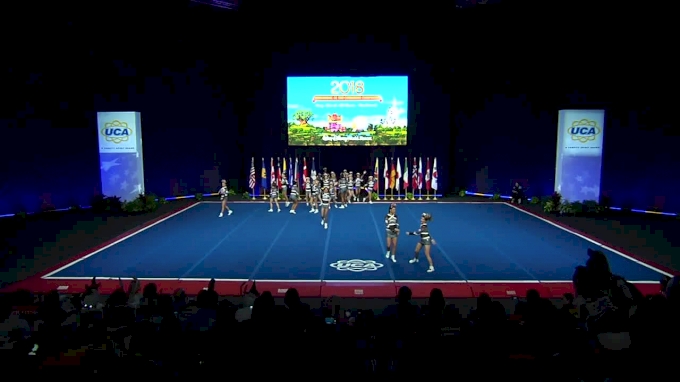 Step Ahead All-Stars - Starburst [2018 L3 International Junior Day 2] UCA International All Star ...