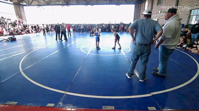 70 lbs Consi Of 4 - Noah Lay, Heat vs Logan Barr, Dark Cloud Wrestling Club