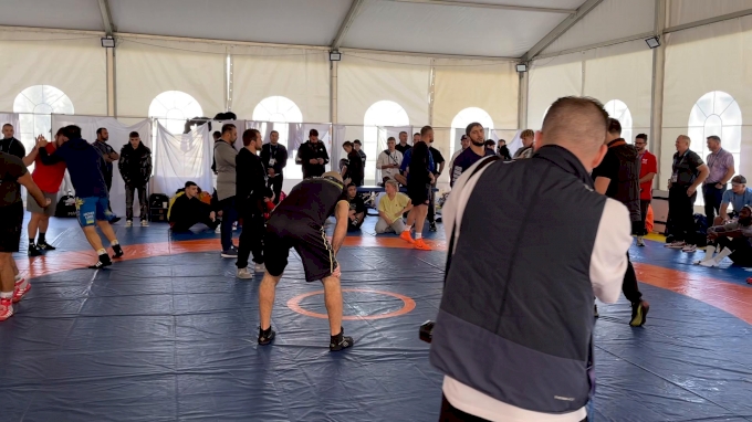 David Taylor And Sadulaev Warm Up Side By Side Moments Before Their ...