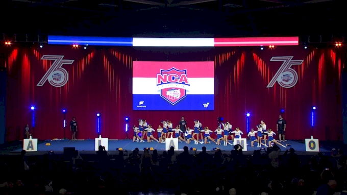 Alamo Heights Junior High [2023 Novice Small JH/MS Crowd Performance ...